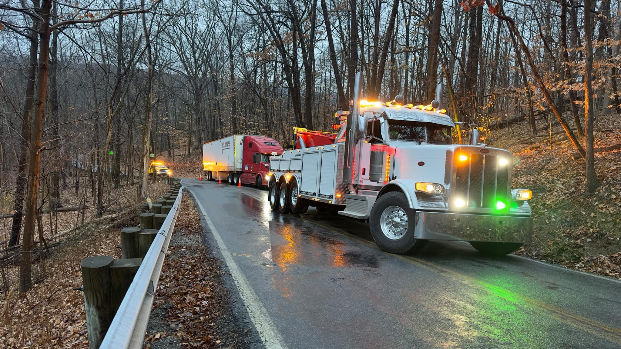 24/7 Heavy Duty Towing in MacArthur Park, OH | Heavy Duty Tow Truck